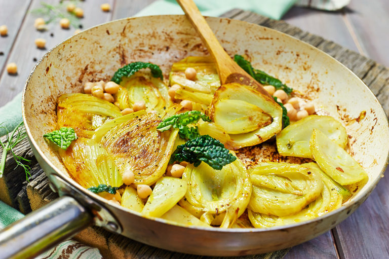 padellata di finocchi e ceci alla curcuma facili e veloci da fare